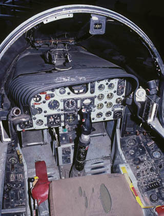 McDONNELL F-101 VOODOO - Flight Manuals
