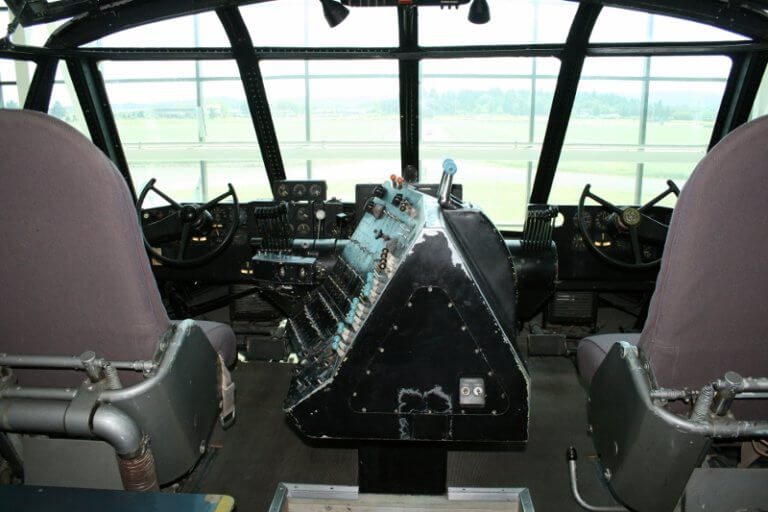 HUGHES H-4 SPRUCE GOOSE - Flight Manuals