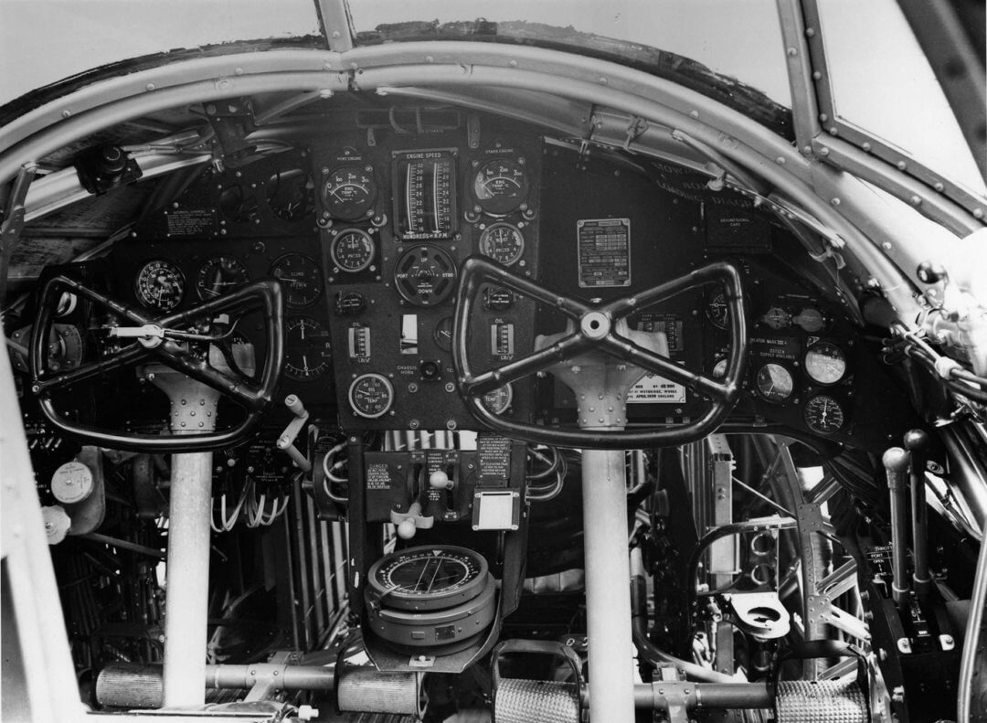 VICKERS WELLINGTON - Flight Manuals