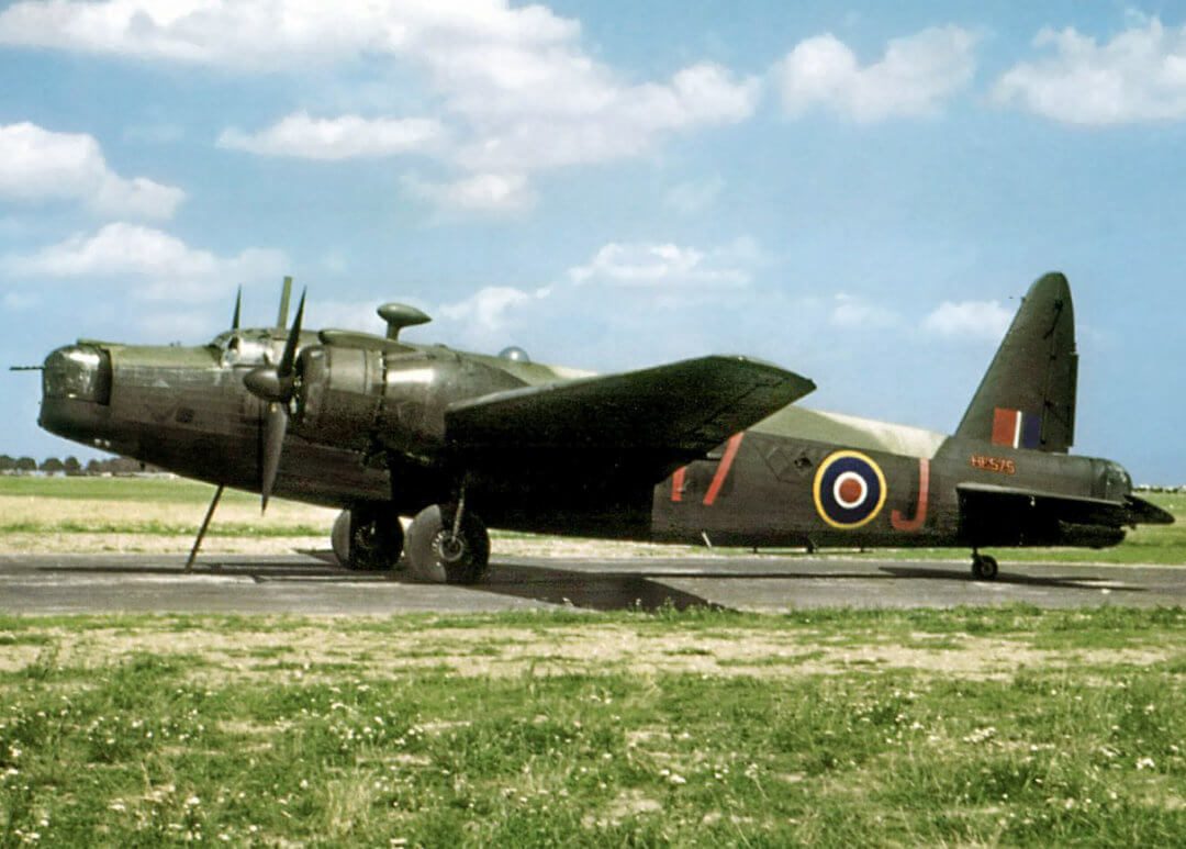 VICKERS WELLINGTON - Flight Manuals