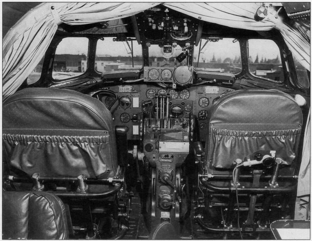 LOCKHEED C-69 CONSTELLATION - Flight Manuals