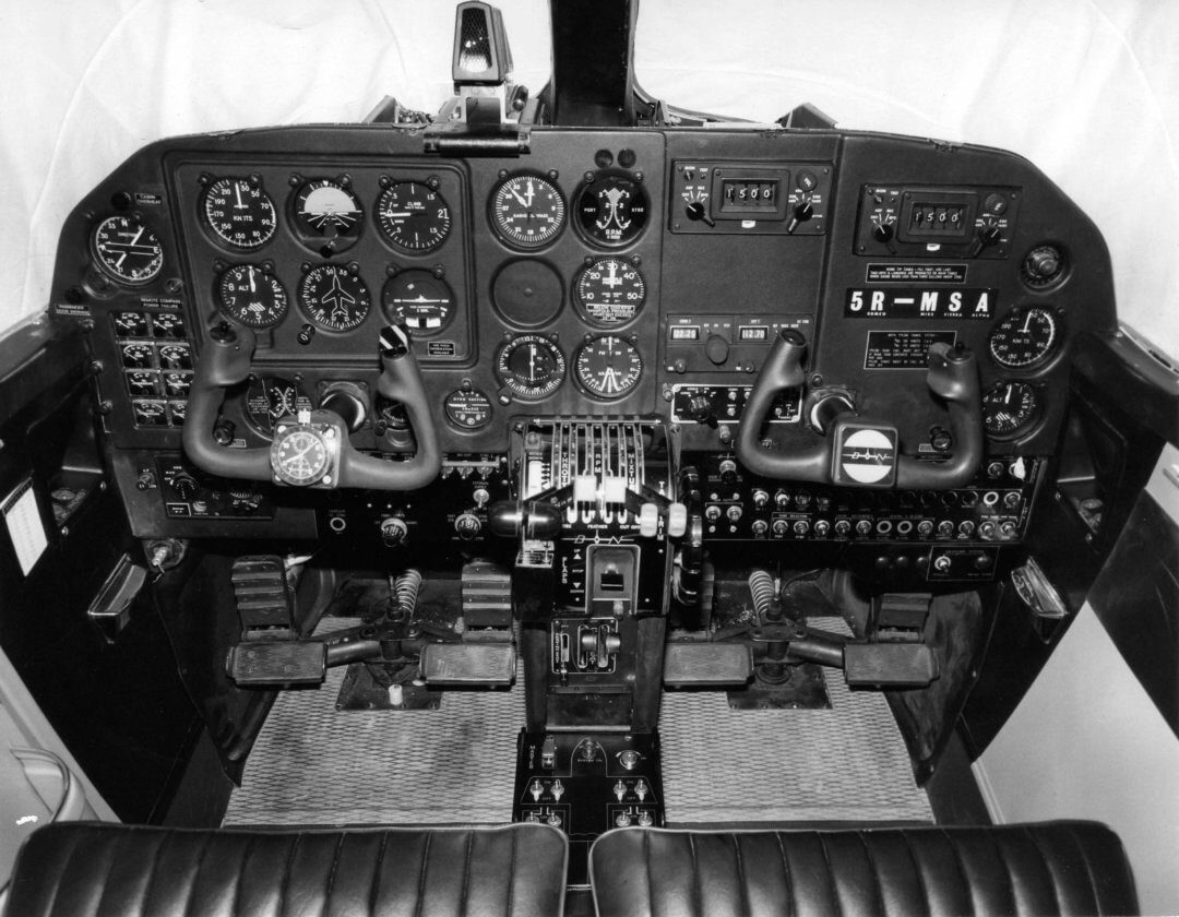BRITTEN-NORMAN BN2 ISLANDER - Flight Manuals